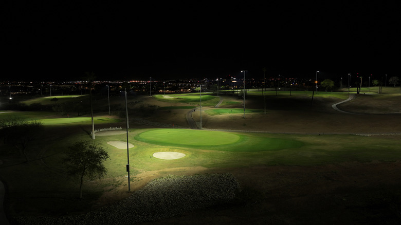 Arizona's Majestic Night Lighted Golf Course Lets You Beat The Heat And ...