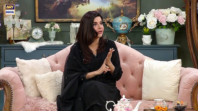 TV host Nida Yasir reveals shocking theft by foreign housemaid