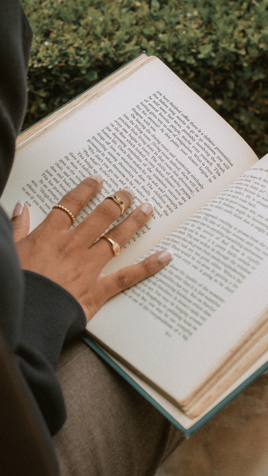8 must-read short books for students seeking inspiration and guidance