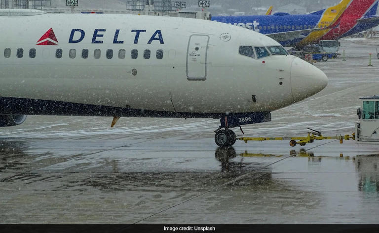 Powerful Storm Forces Delta Air Lines To Pull Over 100 Aircraft For ...
