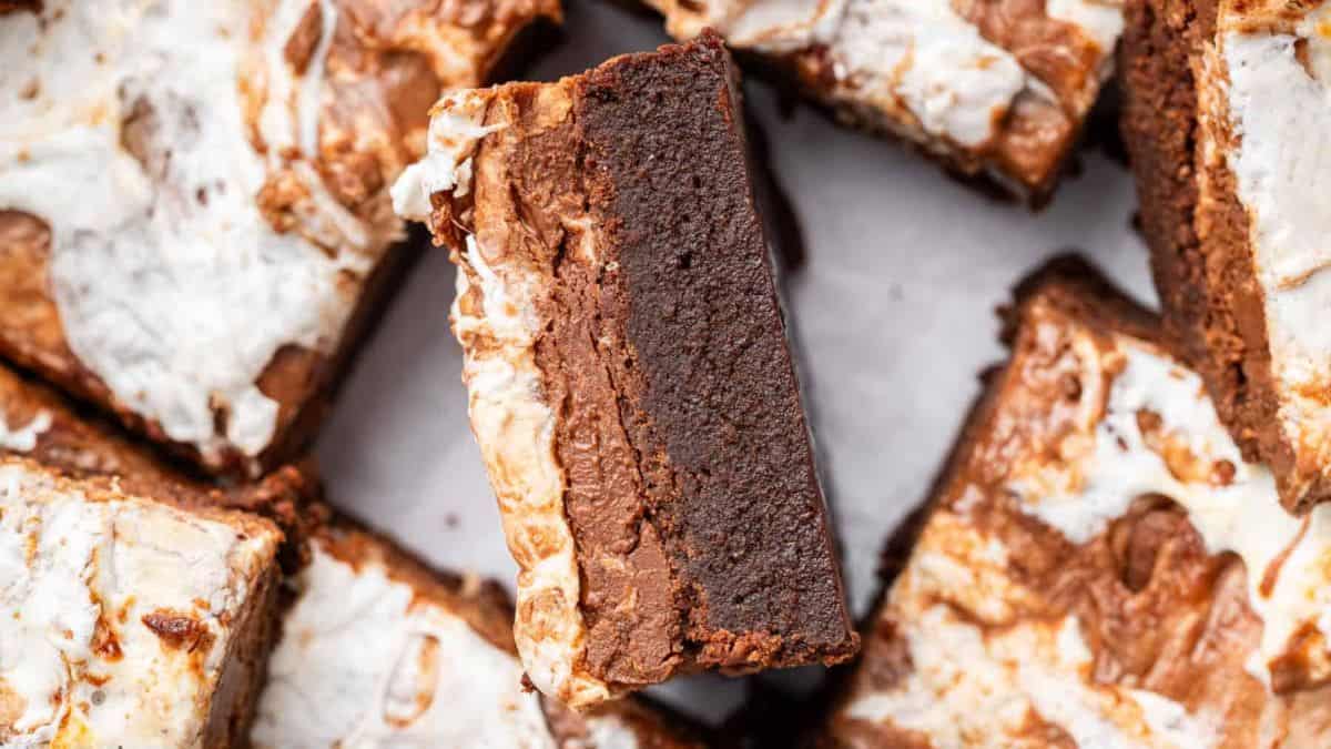 10 Easy Weeknight Desserts for When You Just Need Something Sweet