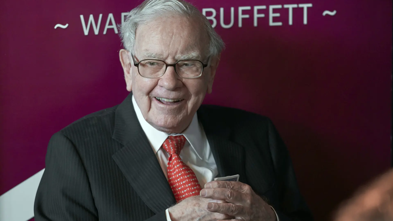 Warren Buffett reveals details of his will. Check Berkshire Hathaway ...