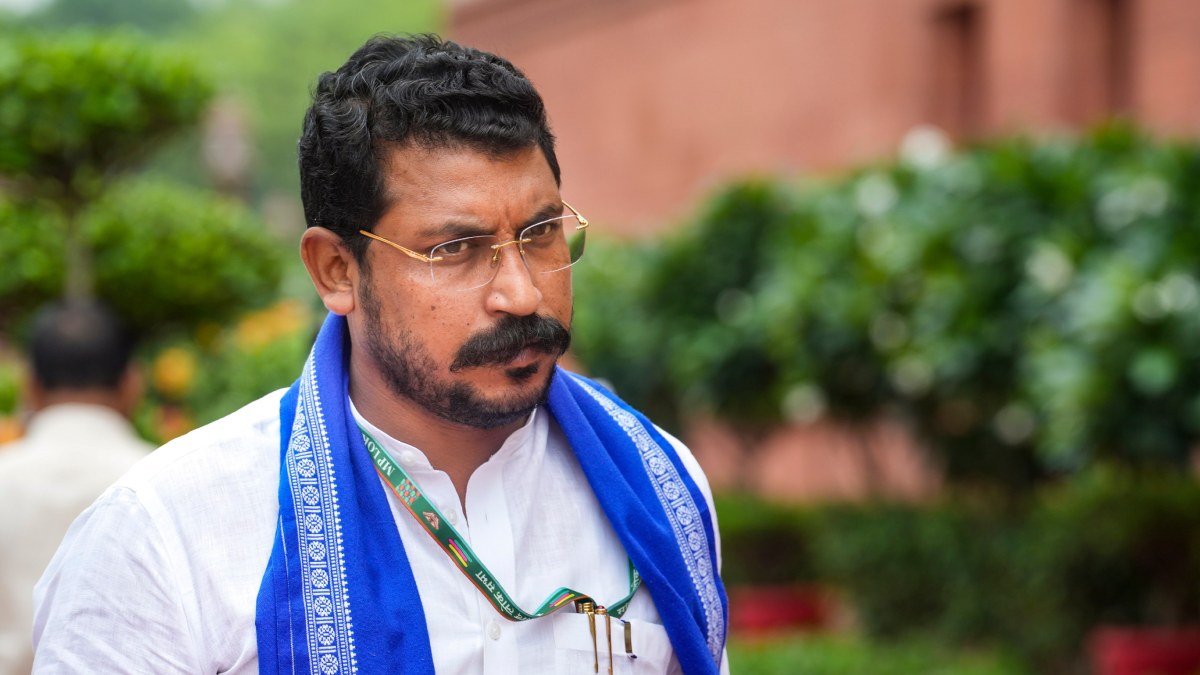 UP: Stone-Pelting, Arson Erupt After Chandrashekhar Azad Stopped From ...