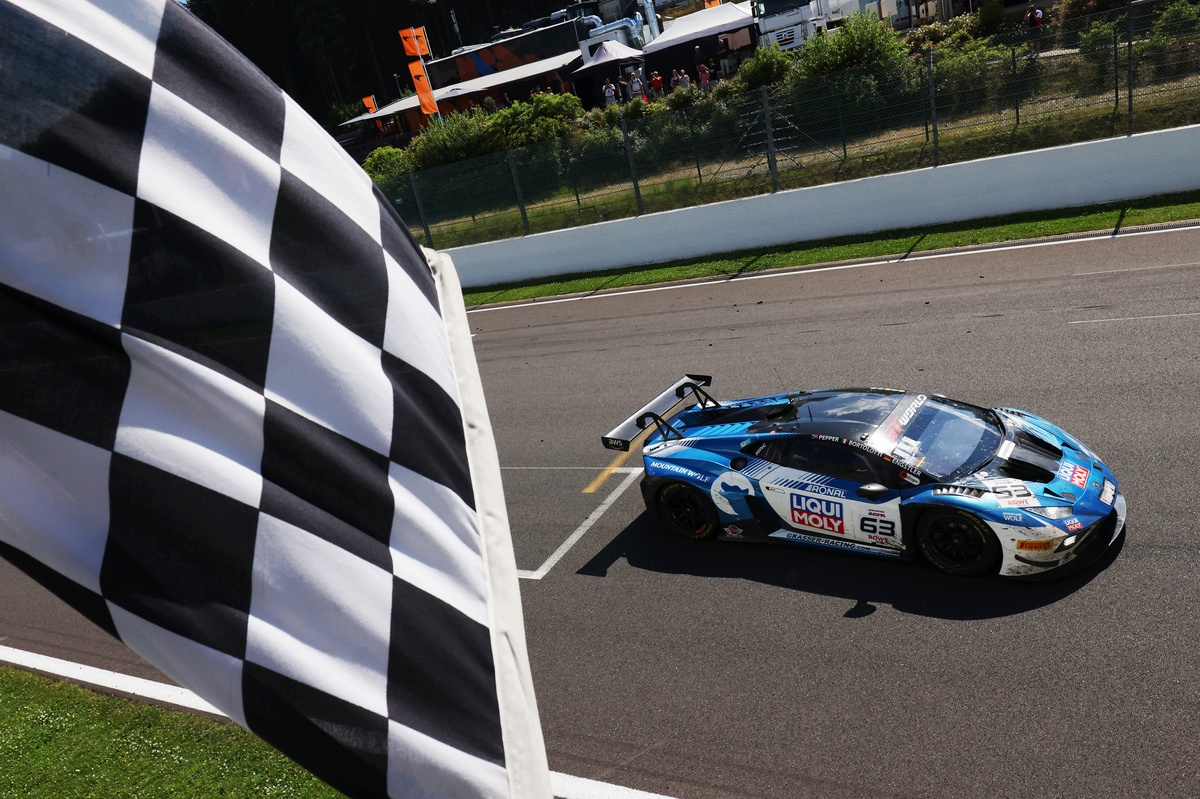 Spa 24 Hours: Lamborghini takes maiden victory
