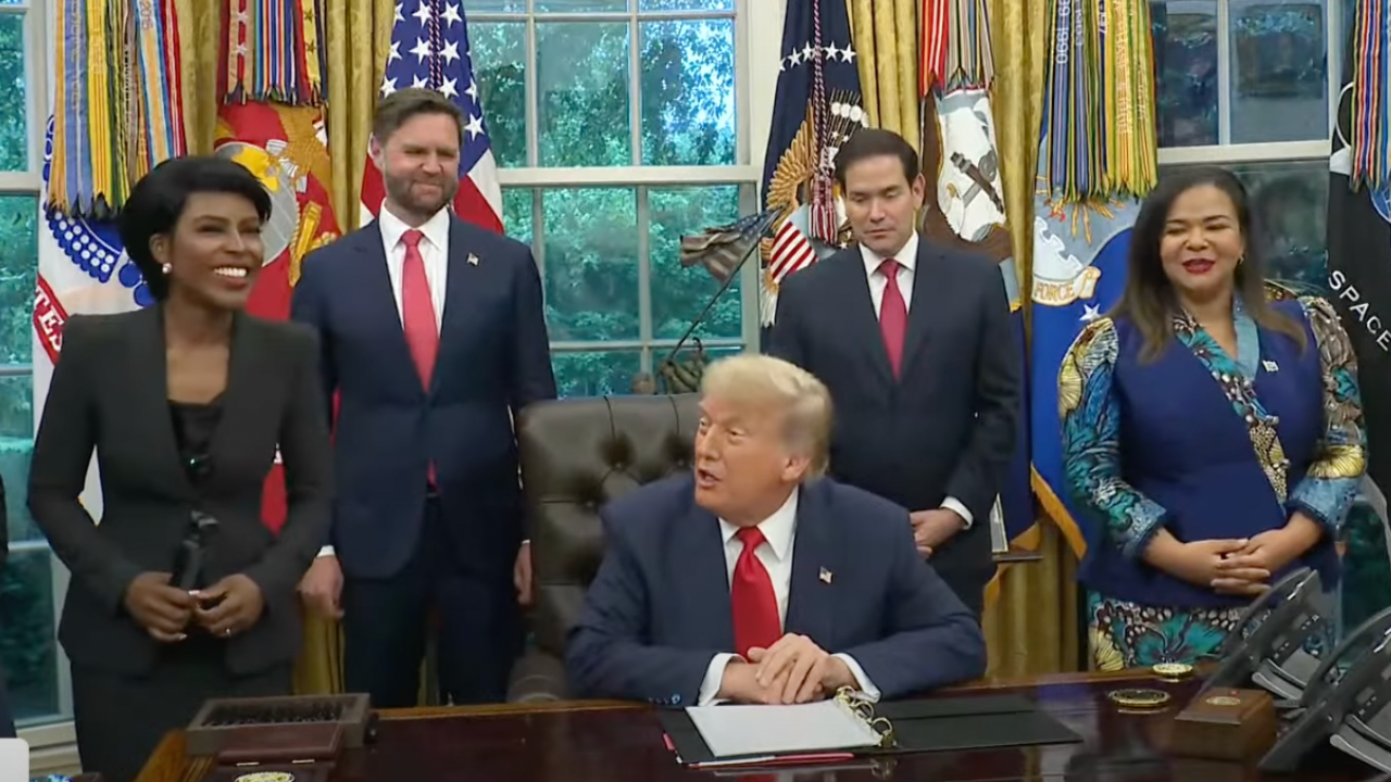 Trump flirts with African reporter during DRC and Rwanda peace ceremony