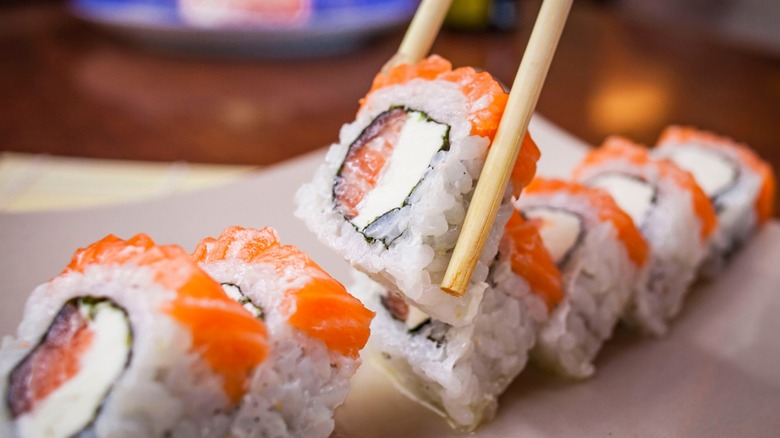 Catch A Whiff Of This Sushi Restaurant Red Flag And You Should Walk Out ...