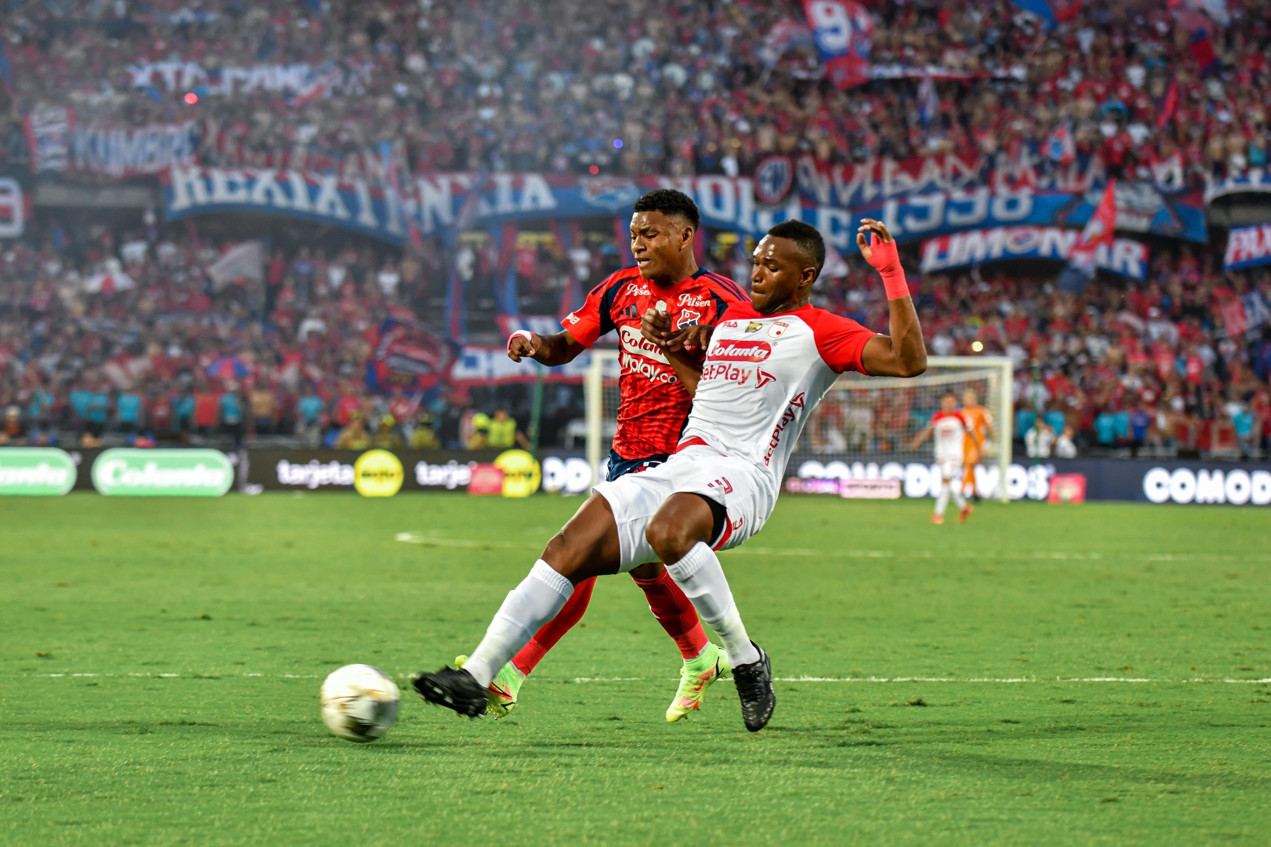 Tensión en la final de la Liga BetPlay: integrantes de Medellín y Santa ...