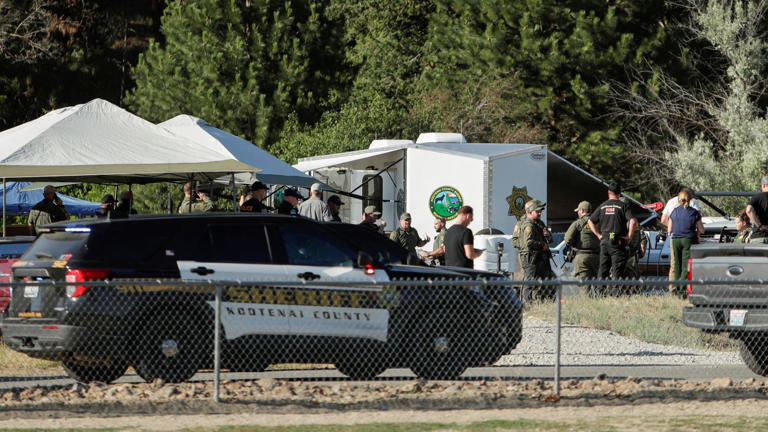Sniper starts fire then kills two firefighters in 'total ambush'