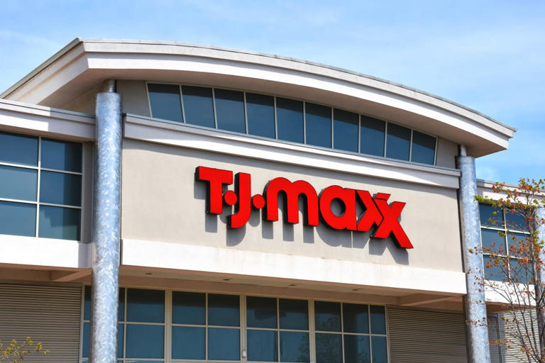 T.J. Maxx Just Declared This the Color of the Season—and Shoppers Say ...