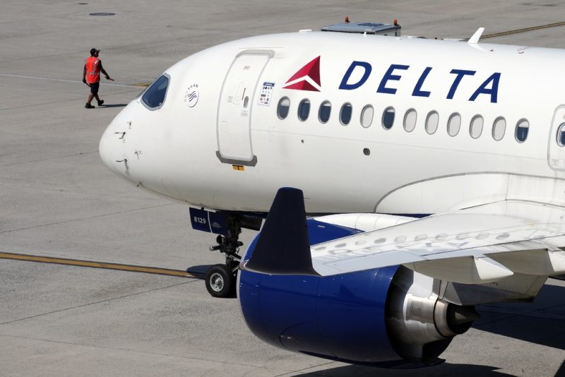 Delta pilots divert flight back to Kansas City