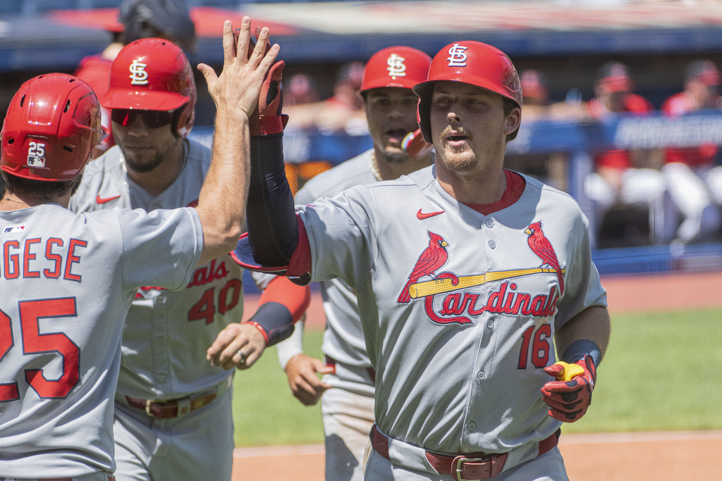 Cards complete 3-game sweep of Guardians with 7-0 victory