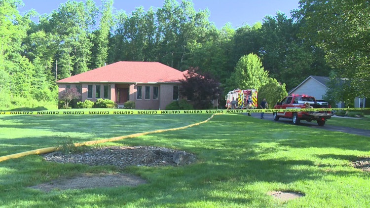 Officials identify 6 people killed in Howland Township plane crash