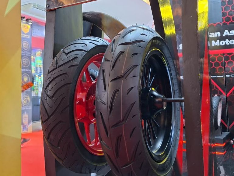 Bukan Cat, Ini Bahan yang Bikin Ban Kendaraan Jadi Hitam