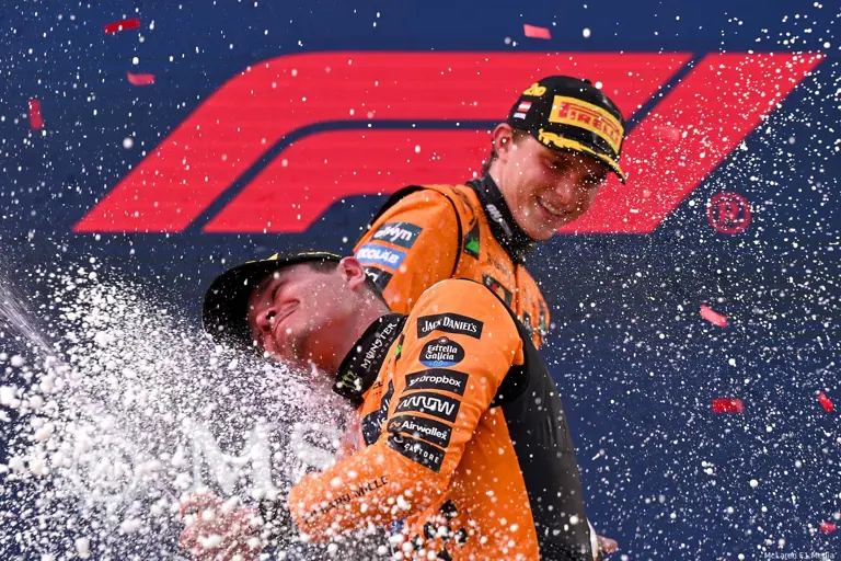 Bleekemolen is benieuwd hoe McLaren de Piastri-Norris-situatie gaat handelen: 'Ze zouden gek zijn'