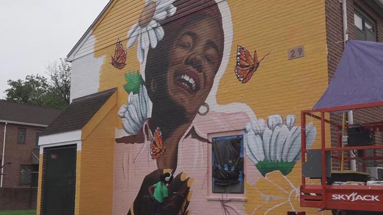 Harrisburg artists splash positivity with vibrant community murals
