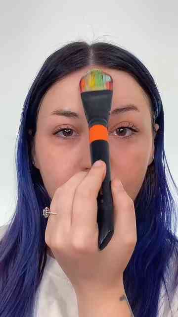 Pride Look Makeup That Celebrates Identity