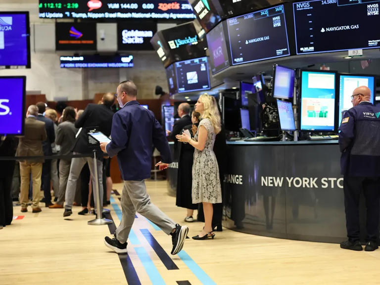 S&P 500 Poised To Extend Record Run In New Week As Traders Scramble To ‘Get Ahead’ Of Rate Cuts ...