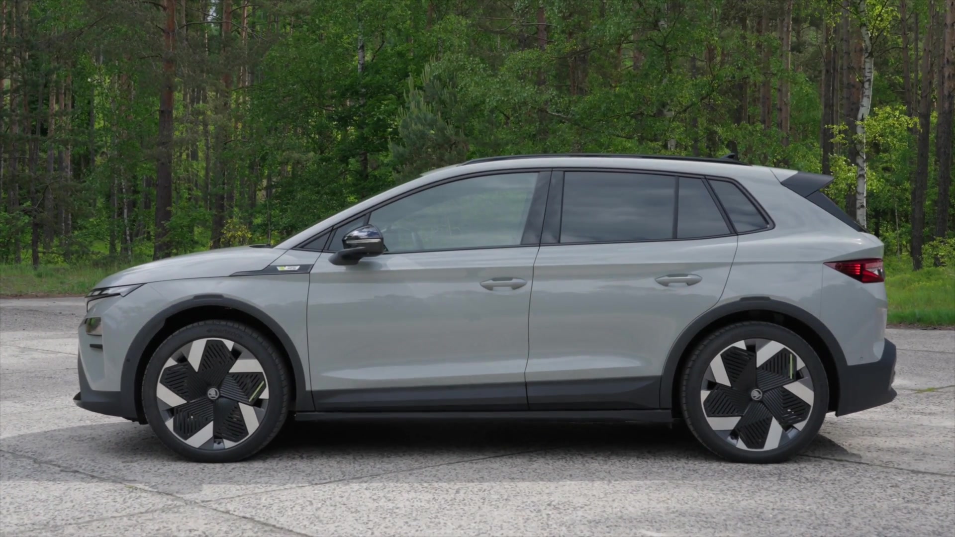 The new Škoda Elroq RS in Grey Design Preview
