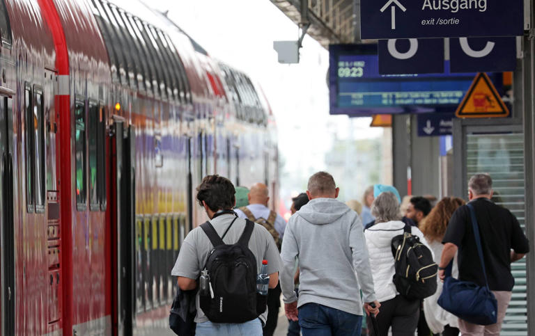 Rostock/Berlin: Bahnstrecke wird im Juli gesperrt - Ersatzverkehr mit Bussen