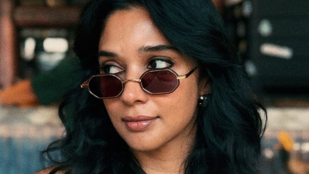 Nyla Usha Shines in stunning instagram post; Fans can’t get enough ...