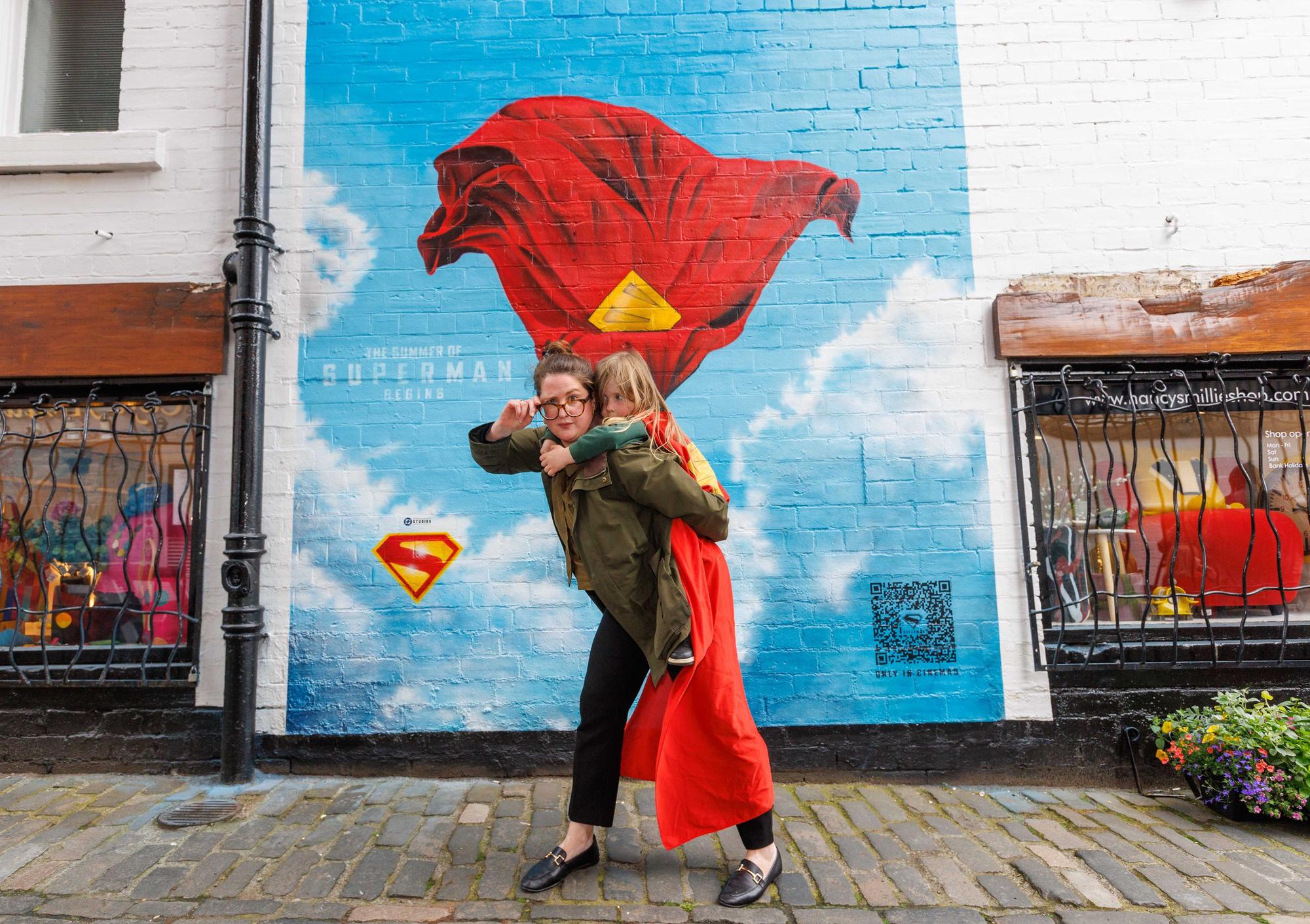 Superman's iconic cape sweeps through Glasgow in epic street art trail