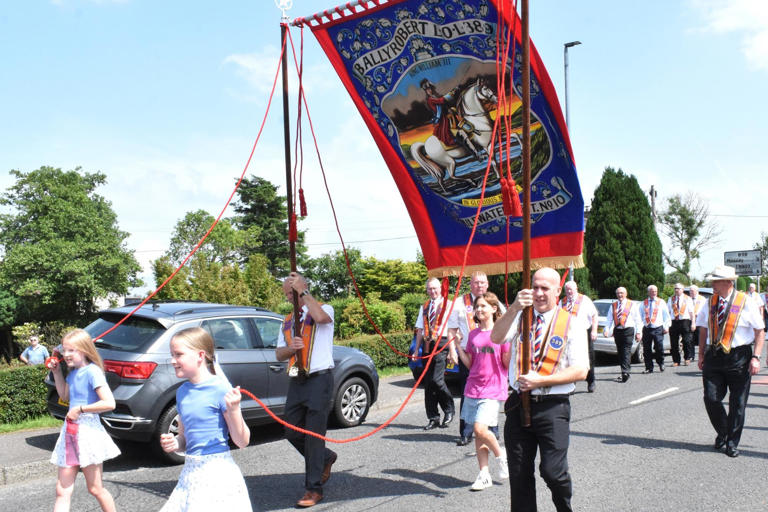 Ballyrobert: long serving member of lodge has honour of unfurling new ...