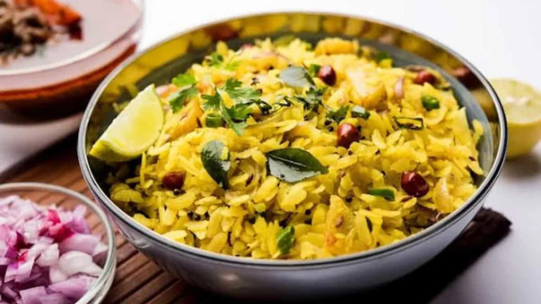 How to Make Authentic Indori Poha At Home – Easy Recipe & Tips