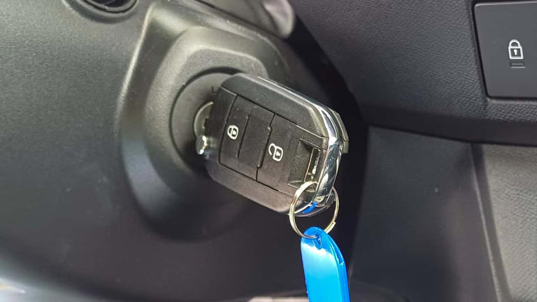 Prueba Opel Frontera Hybrid 145 GS: un nuevo rival para el Dacia Duster