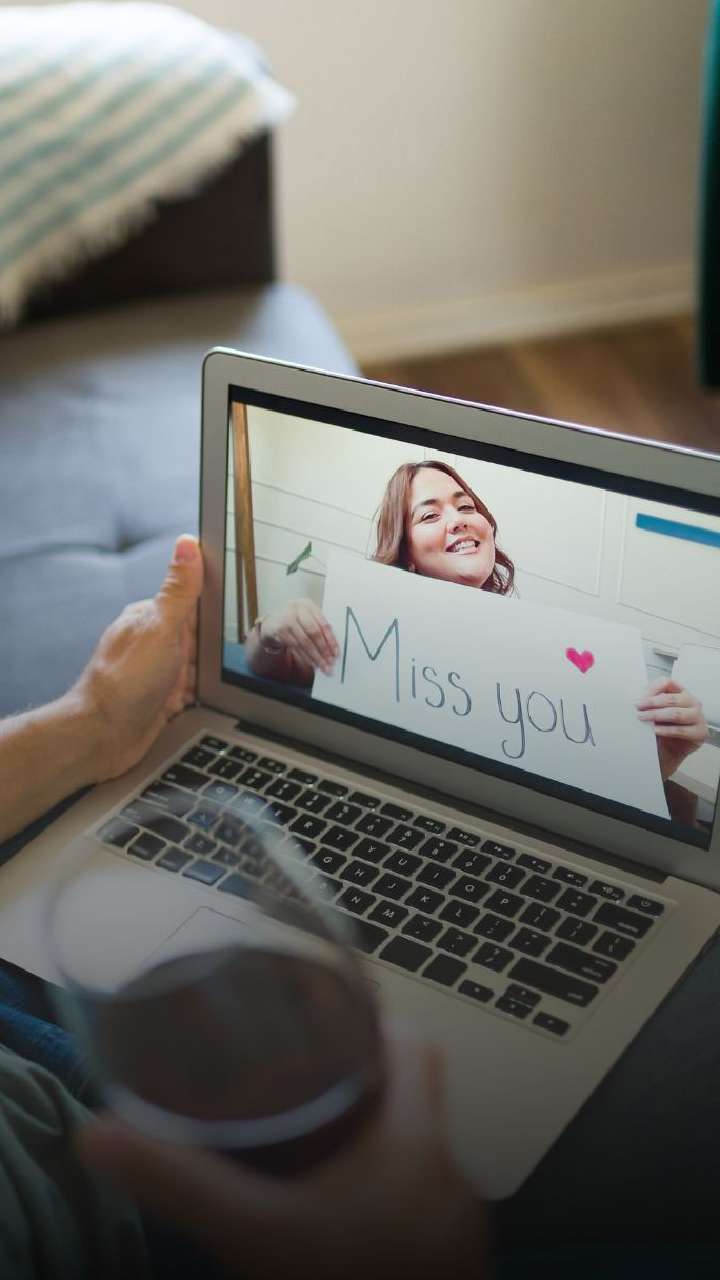 6 Signs You And Your Partner Are Ready For Long-Distance Relationship
