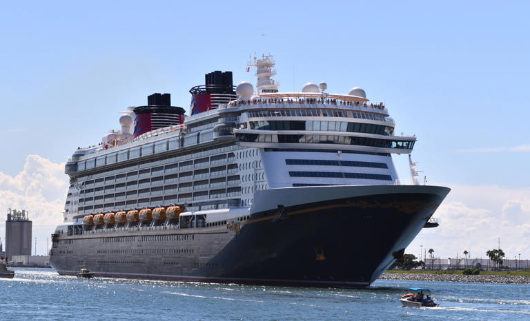 Child reportedly fell overboard on Disney cruise. Her dad jumped in ...