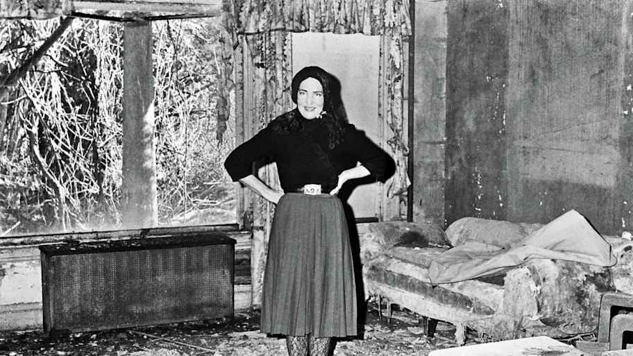 8 Fascinating Facts About Grey Gardens
