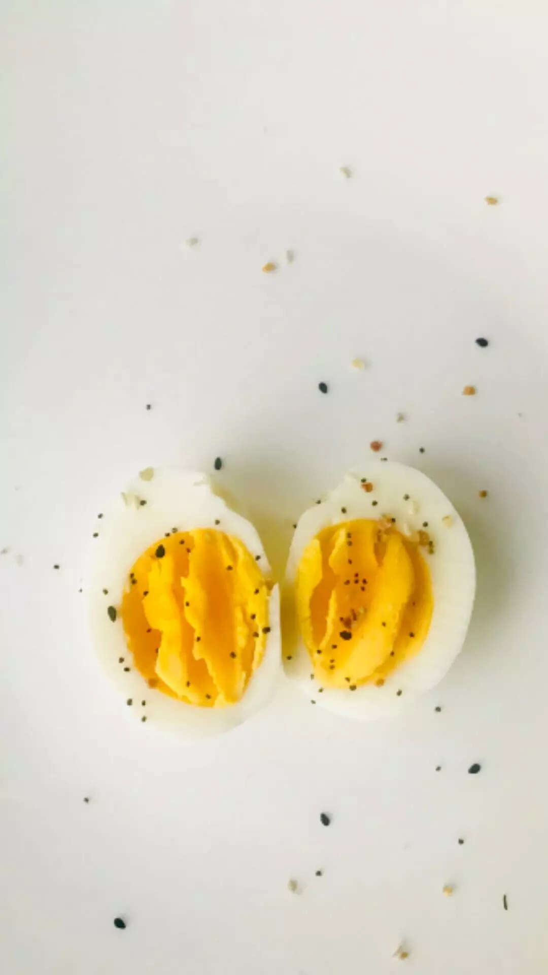Egg white vs. yolk: which builds more muscle?