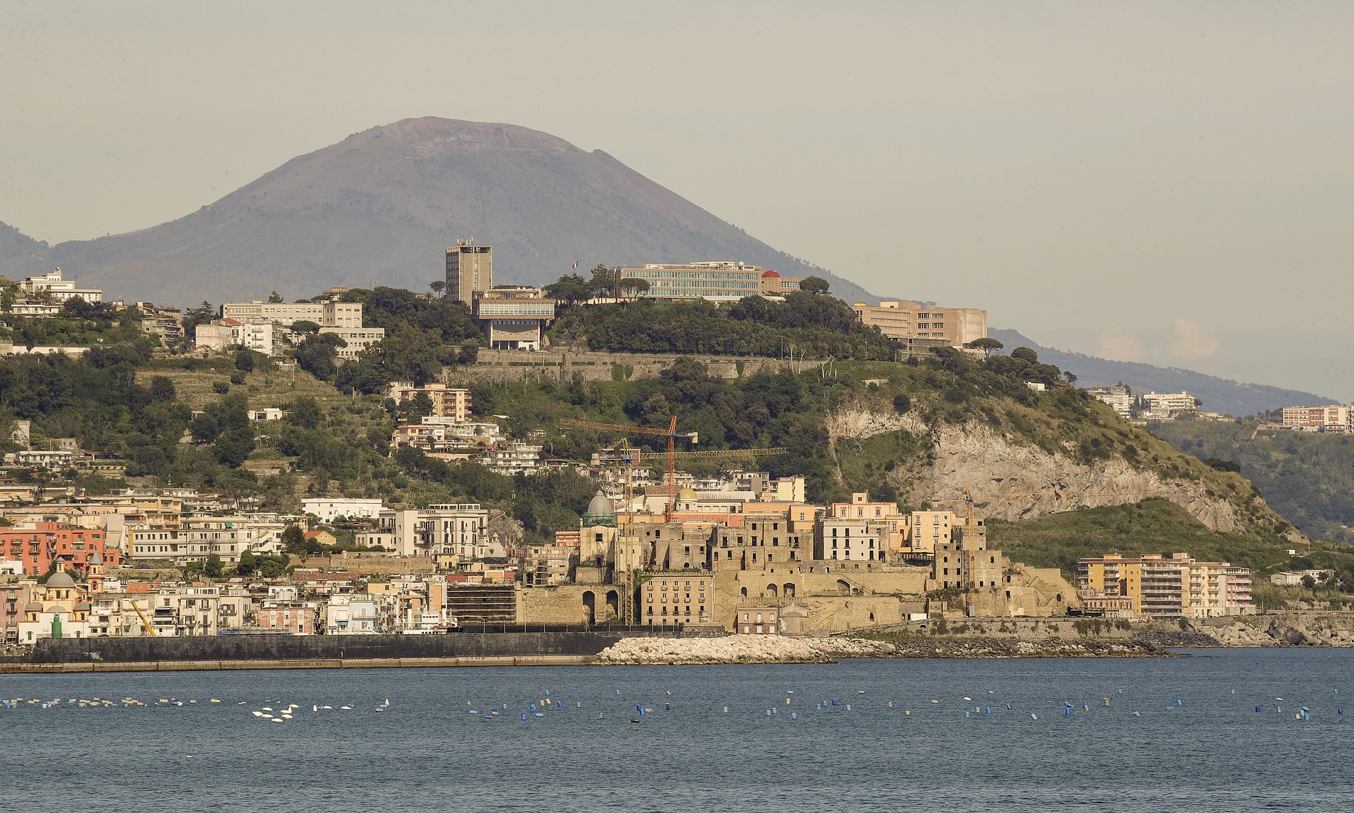 Naples is rocked by 'one of its strongest ever earthquakes' with houses ...