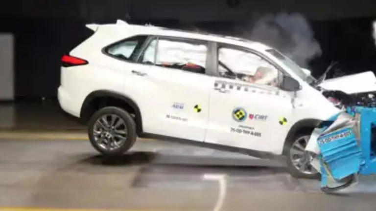 Toyota Innova Hycross Scores 5-Star Bharat NCAP Safety Rating: Check ...