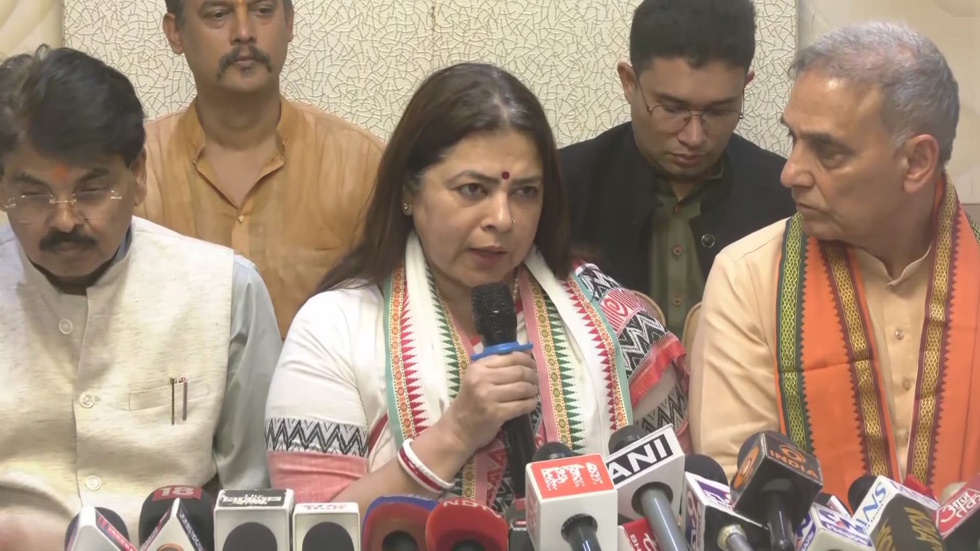 Kolkata (West Bengal): BJP fact finding team press conference (PART-2)