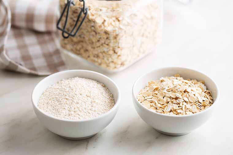 10 Effective Homemade Face Packs For Oily Skin