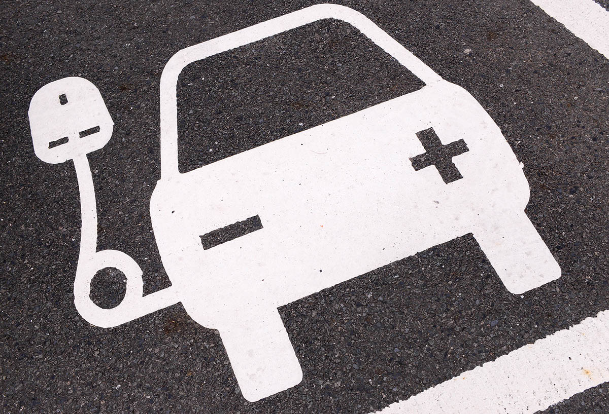 EV uncertainty increases as 1 in 4 now ‘defiant’ about switching