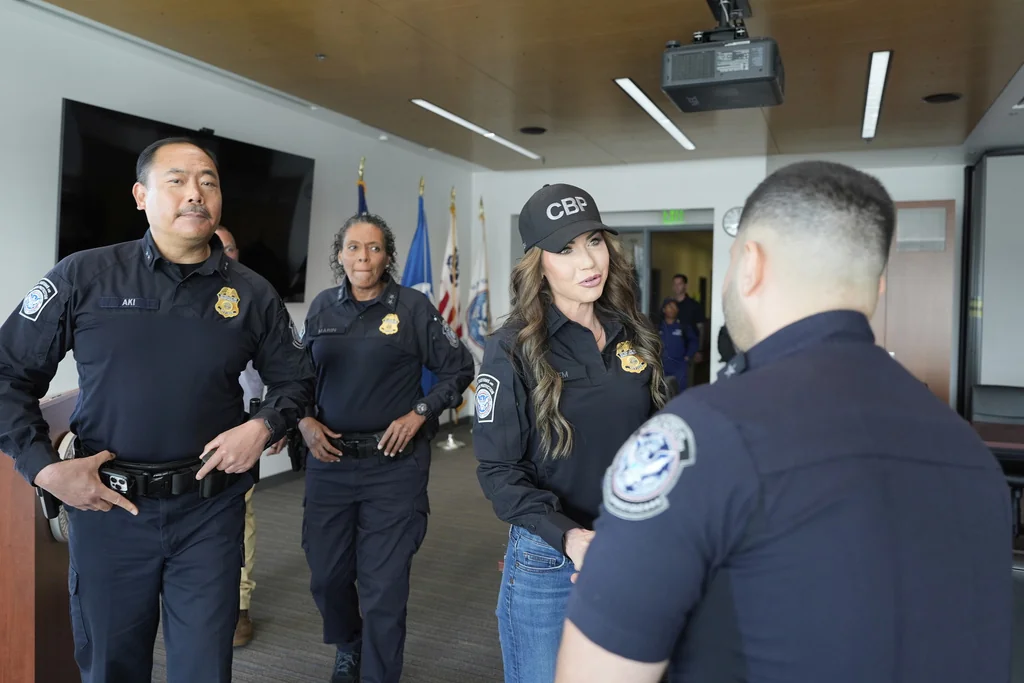 DHS boasts of ‘lowest border crossings in October history’