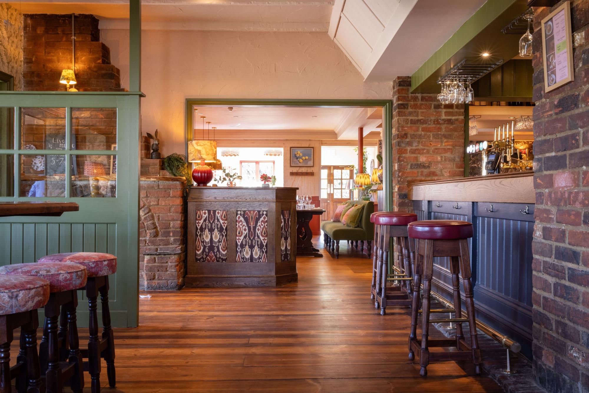 Chalfont St Peter pub named best in county