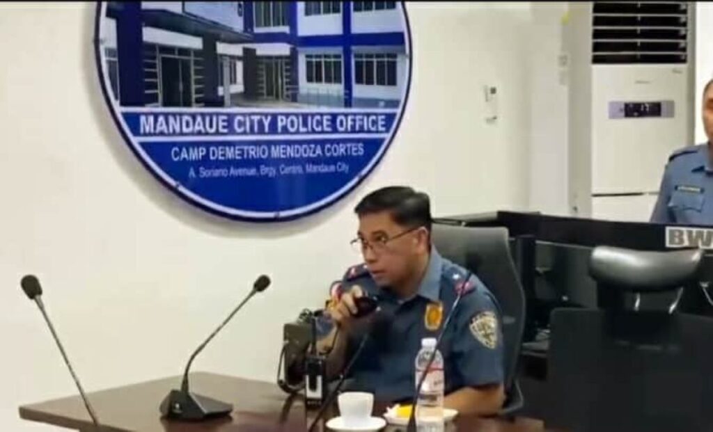 PRO 7 Director Maranan tests Mandaue police in surprise 5-minute ...