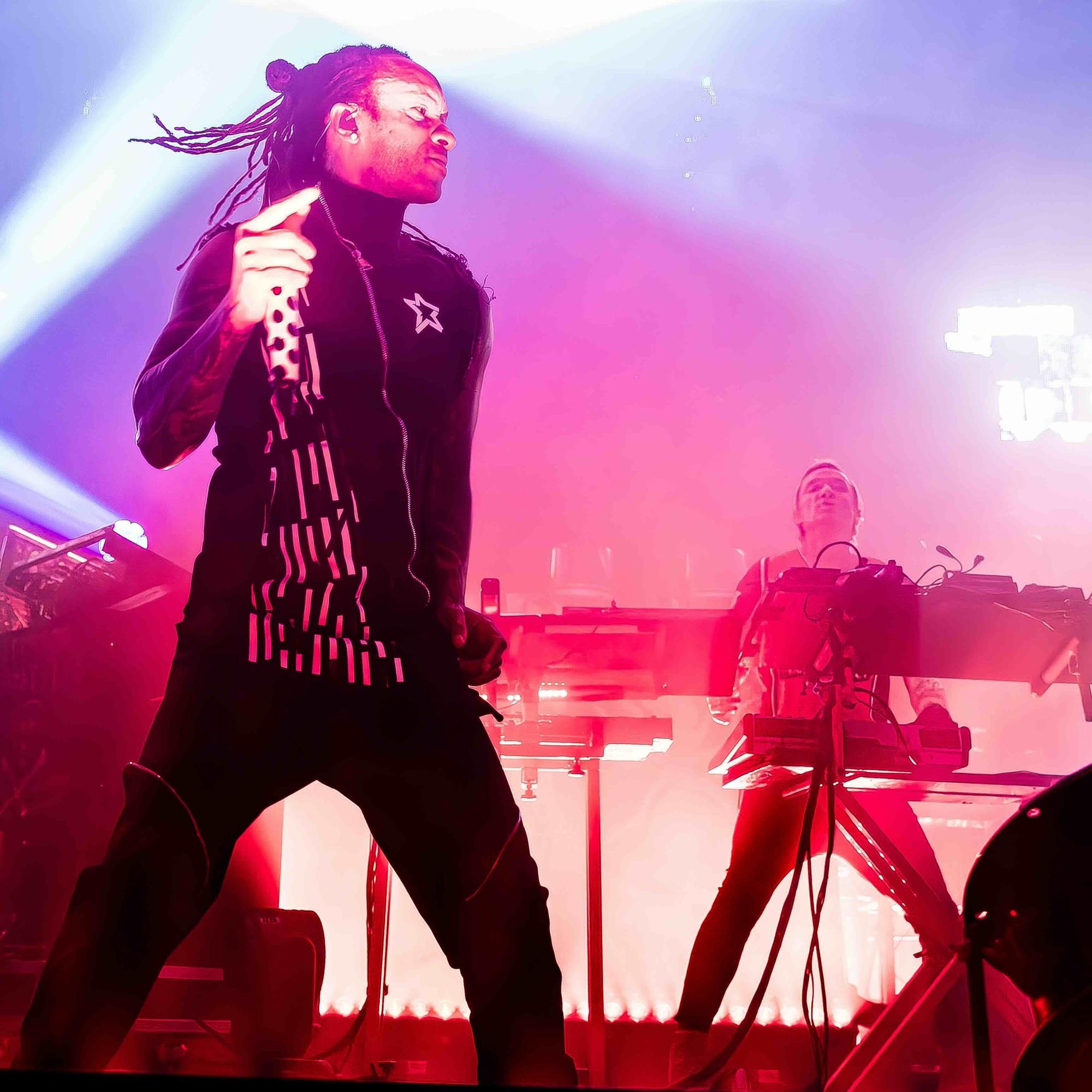 The Prodigy SSE Arena Belfast show with very special guest Carl Cox on ...