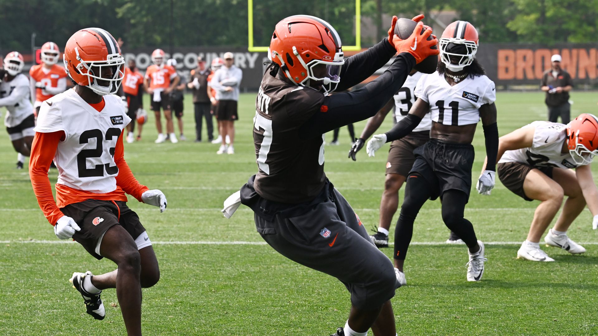 Monday’s Daily Dawg Chow: WR sleeper, ‘instant-impact’ rookies, more ...