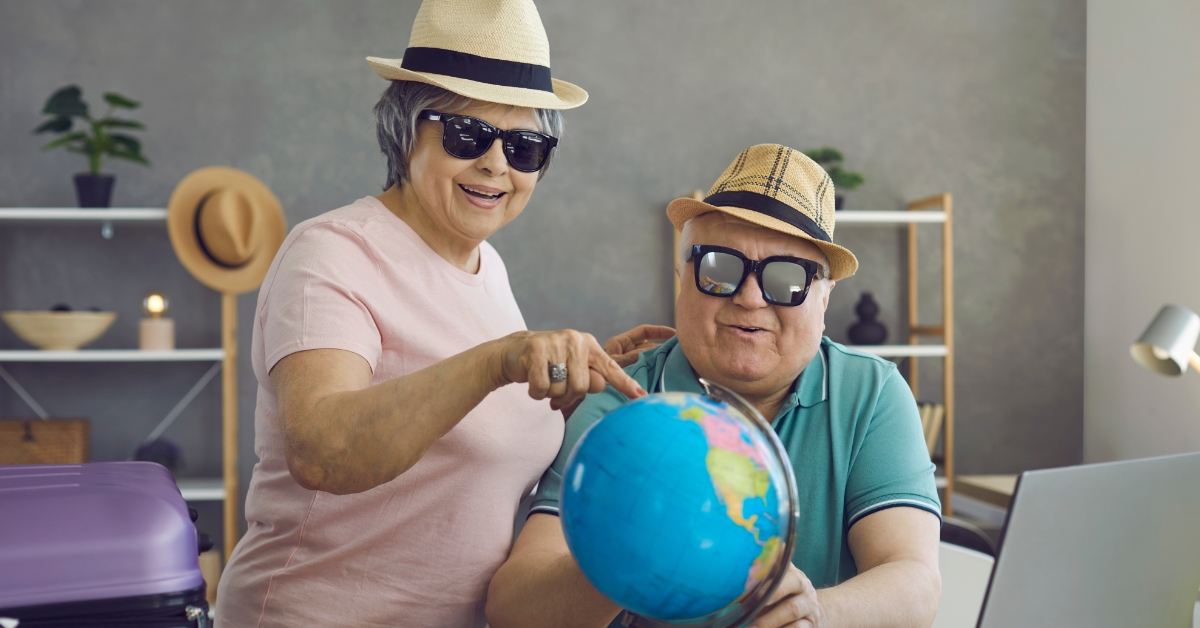 20 Great Retirement Cities That Make Traveling Easy