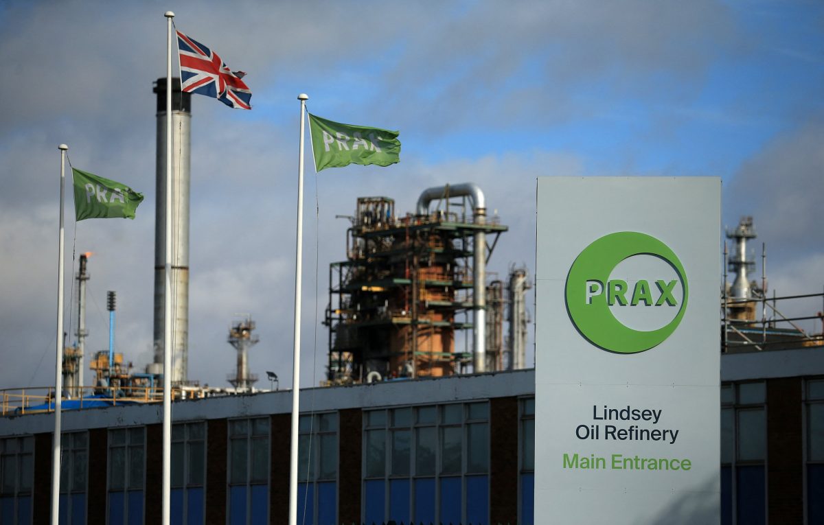 Petrol sector jobs blow as one of UK’s six remaining oil refineries ...