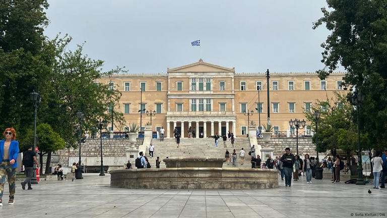 Ελλάδα: «Η ΕΛΒΟ περνά σε απόλυτο ισραηλινό έλεγχο»