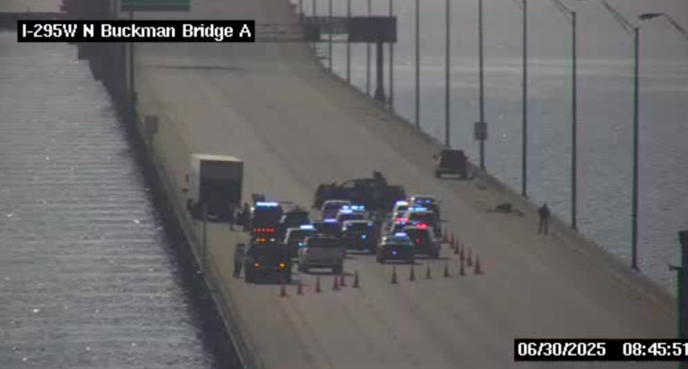 Buckman Bridge update: traffic fatality involved broken-down box truck ...