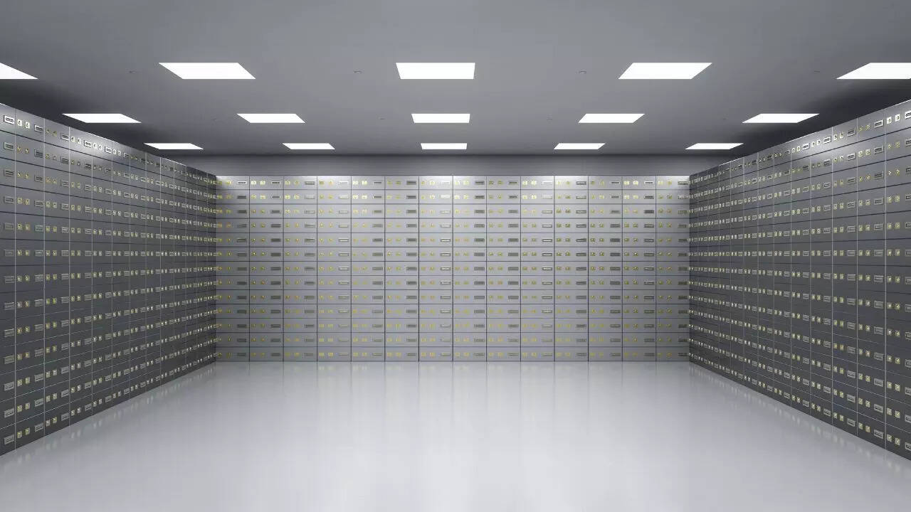 A doomsday poop vault! Here's why scientists are freezing 10,000 ...