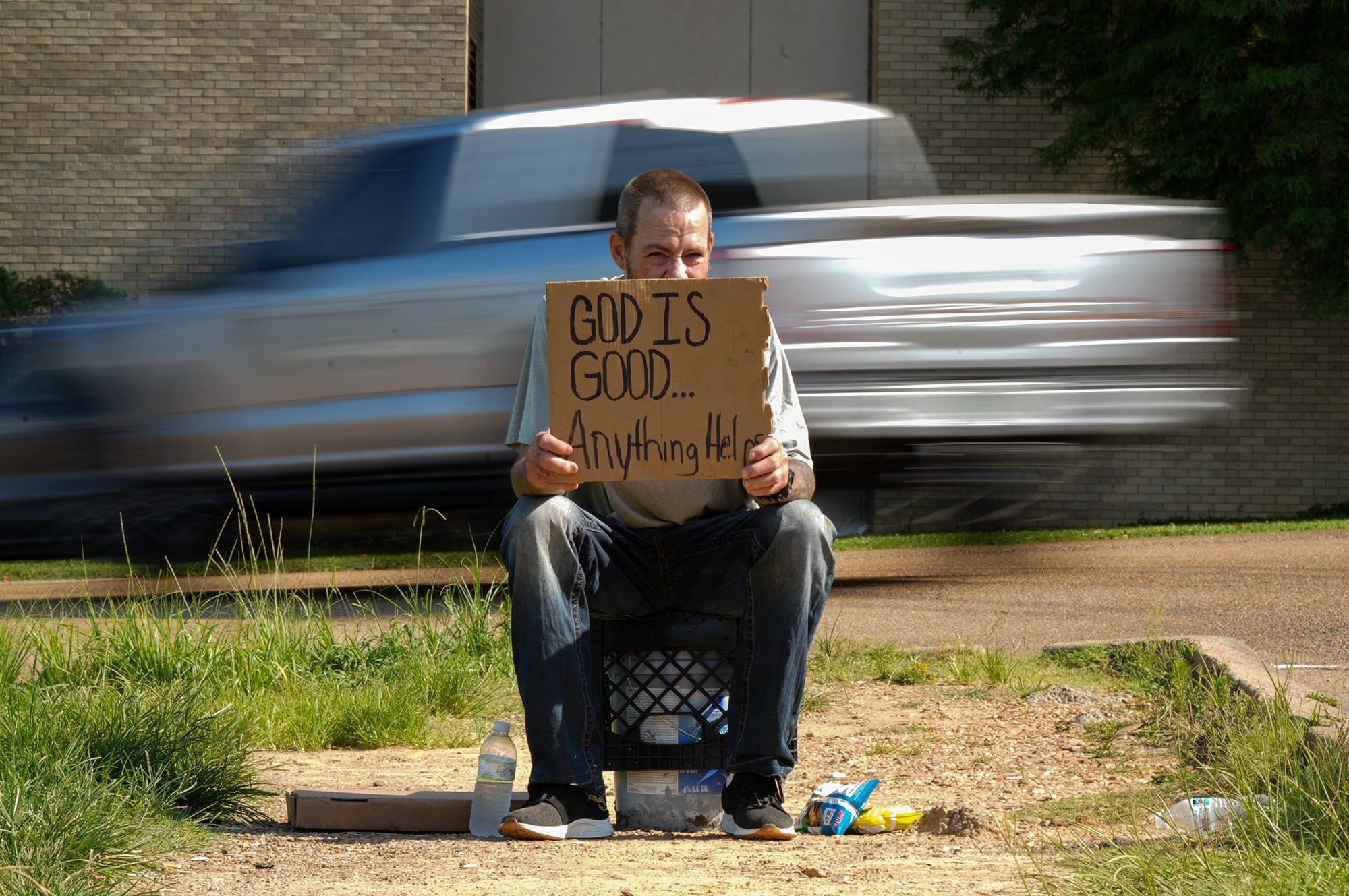 Civil rights groups file suit over MS law requiring panhandling permit