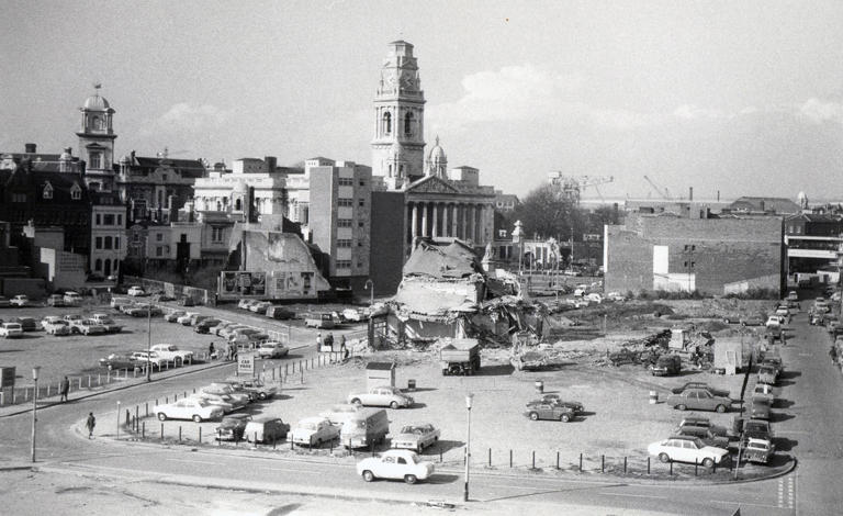 Intriguing old photos that will bring 1970 Portsmouth back to life