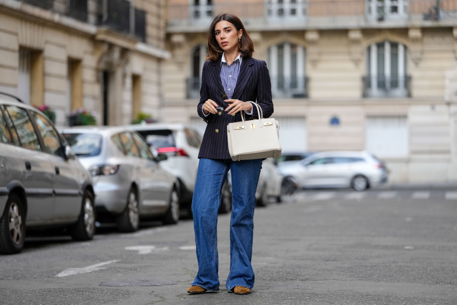 How to dress like a Parisian